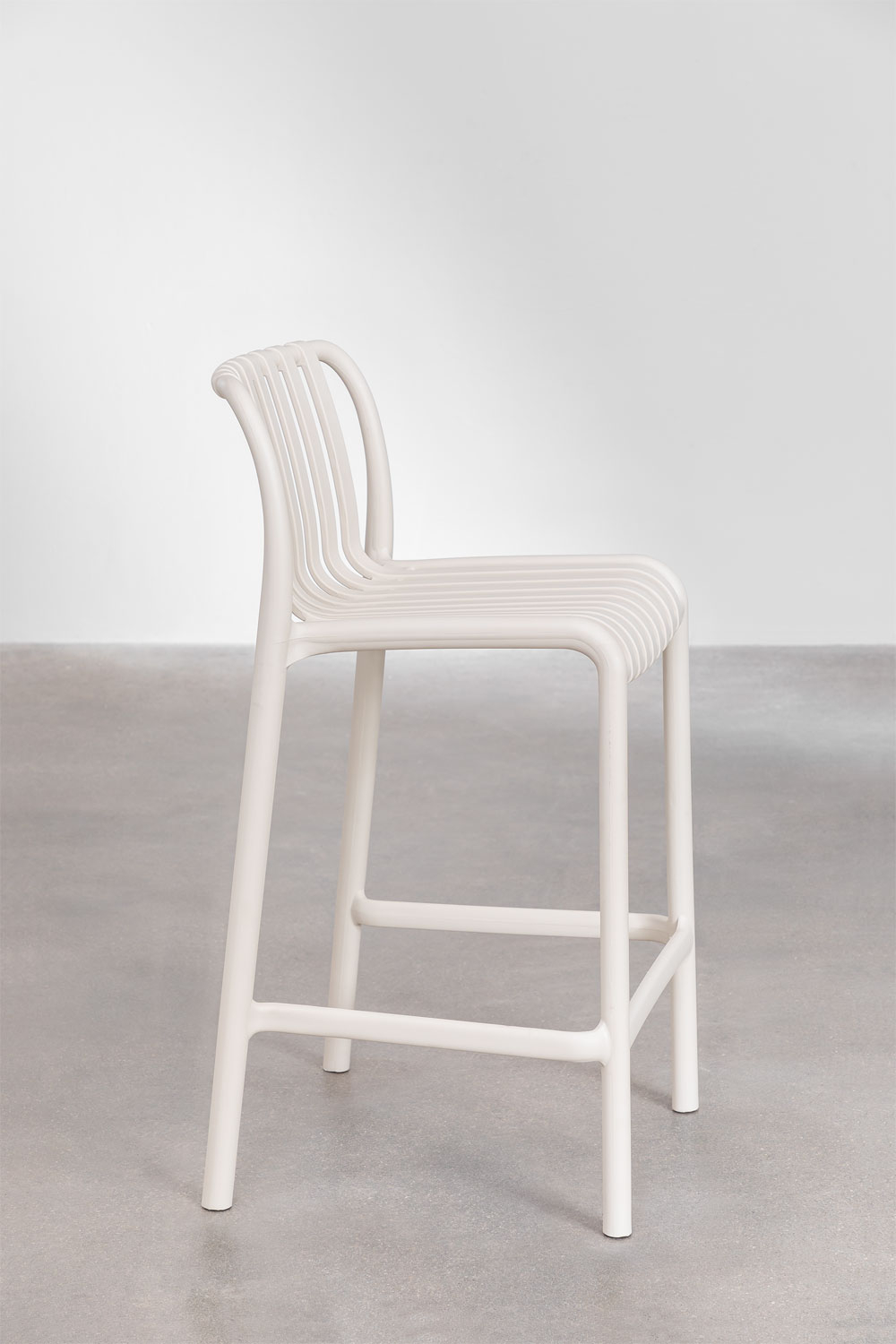Barhocker 65 cm stapelbar aus beigem Polypropylen Tapioka Wendell - SKLUM