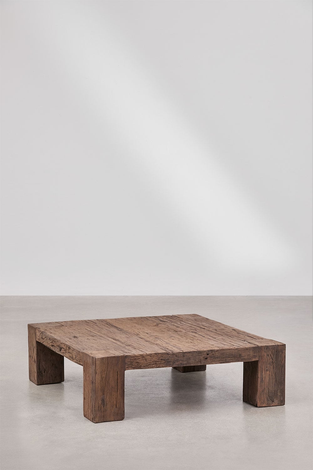 Quadratischer Couchtisch 100x100 cm aus recyceltem Juvira-Holz - SKLUM