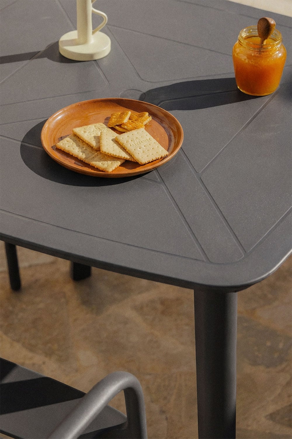 Quadratischer Gartentisch 85x85 cm aus Polypropylen Scand - SKLUM