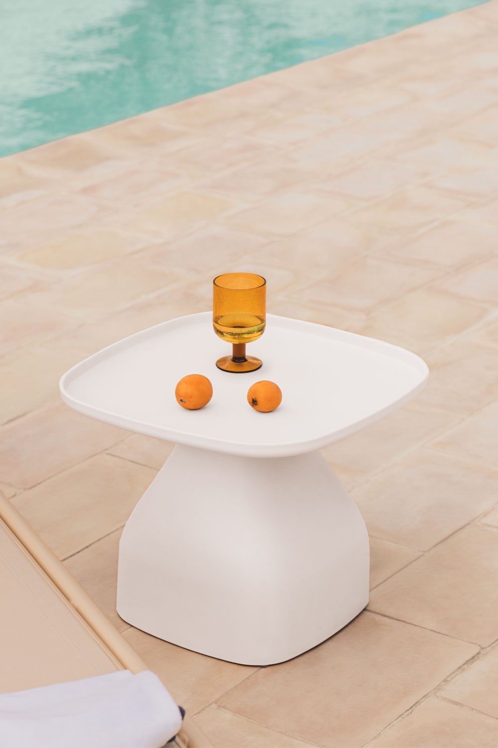 Mesa auxiliar para jardín cuadrada 50x50 cm en polipropileno Jubarri ...