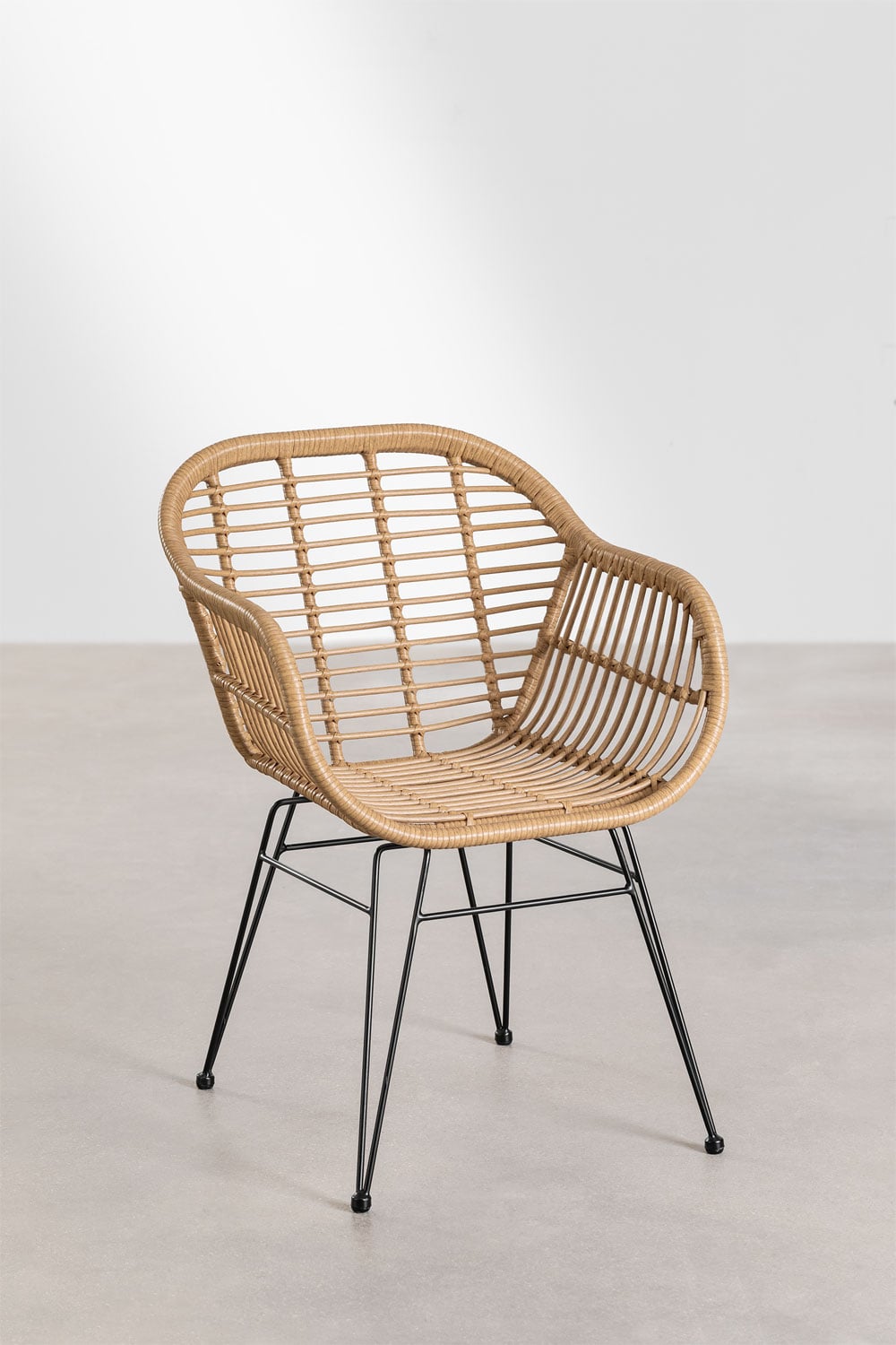 Pack de 4 chaises de jardin avec accoudoirs en rotin synthétique Zole ...