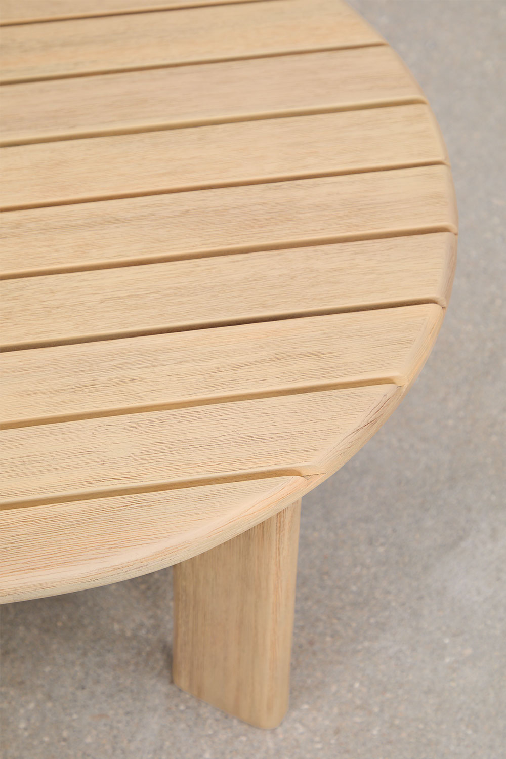 Ensemble de salon Leilan avec canapé 2 places et table basse en bois d'acacia et rotin - SKLUM