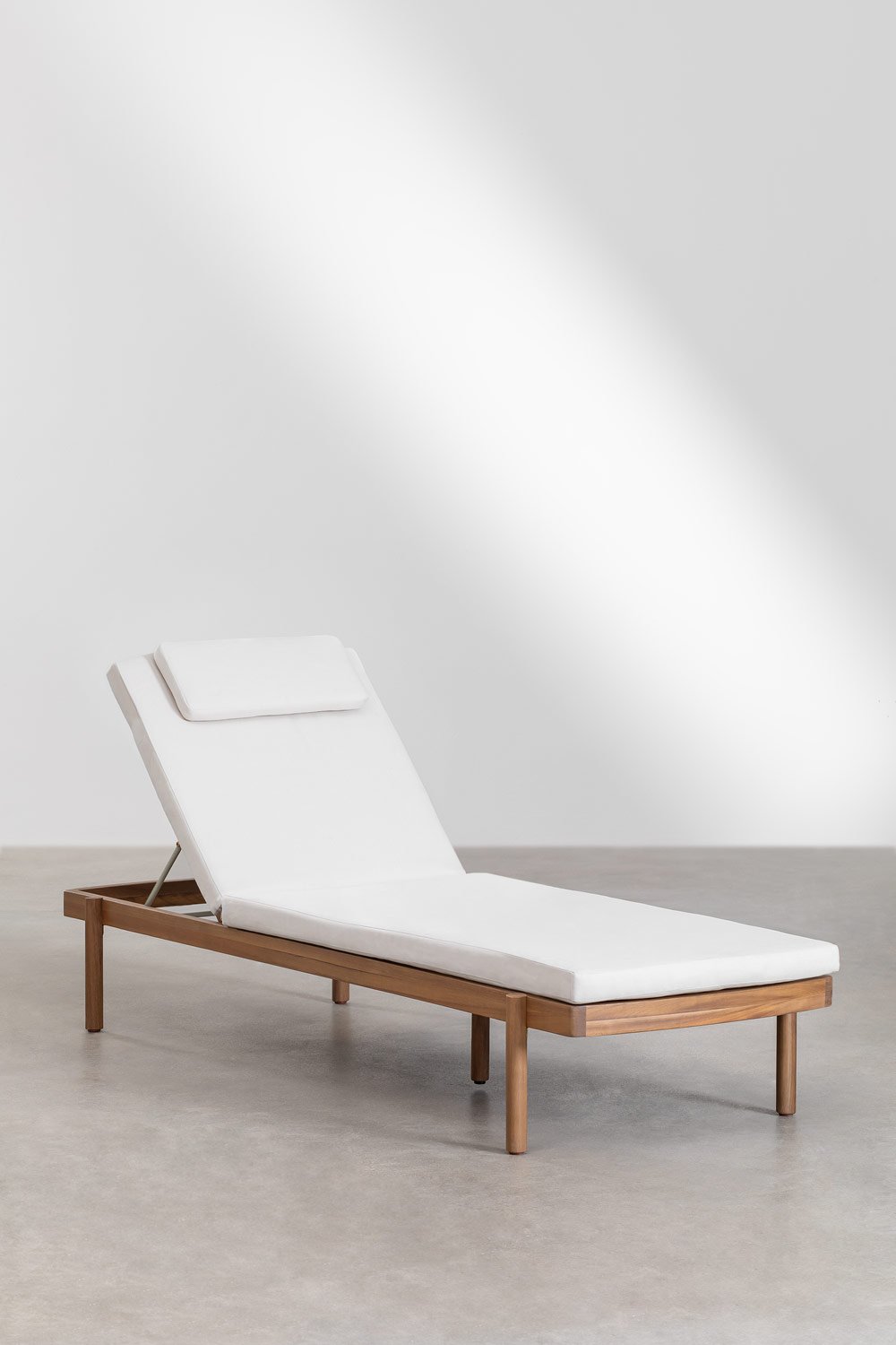 Reclining lounger in acacia wood with Aderyn cushion - SKLUM