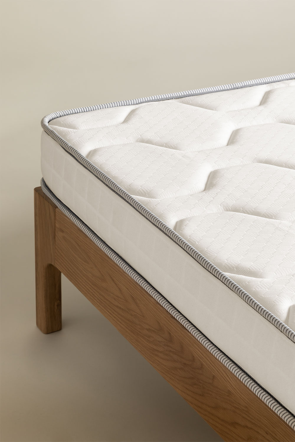 Memory Foam Mattress 90x190cm Gelson SKLUM