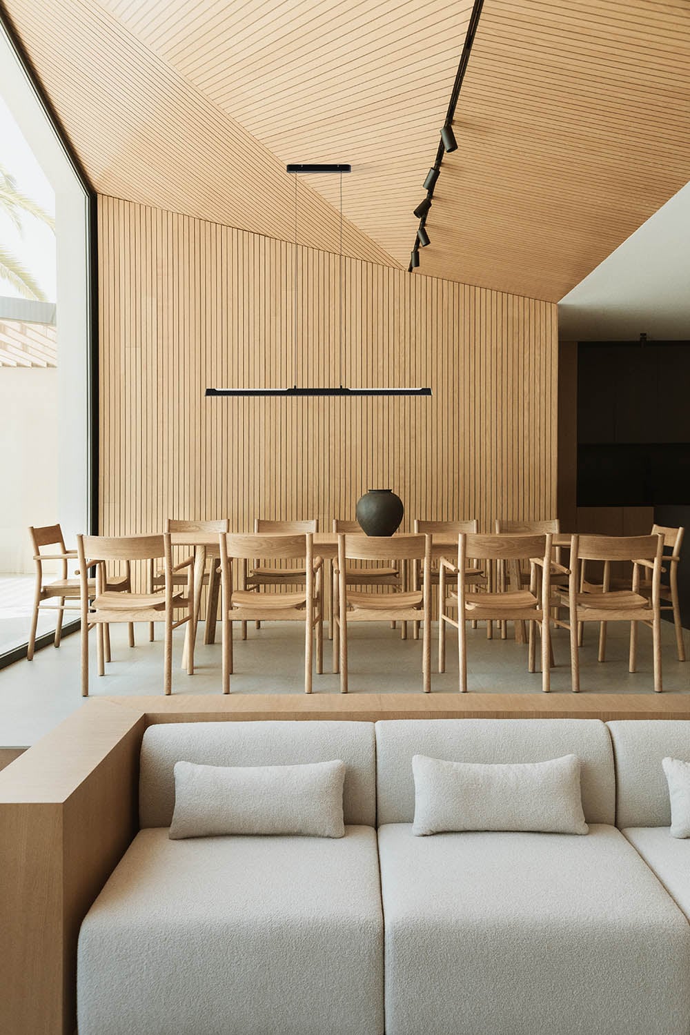 Treveris extendable dining table set 220-320x95 cm and 12 Mara ...