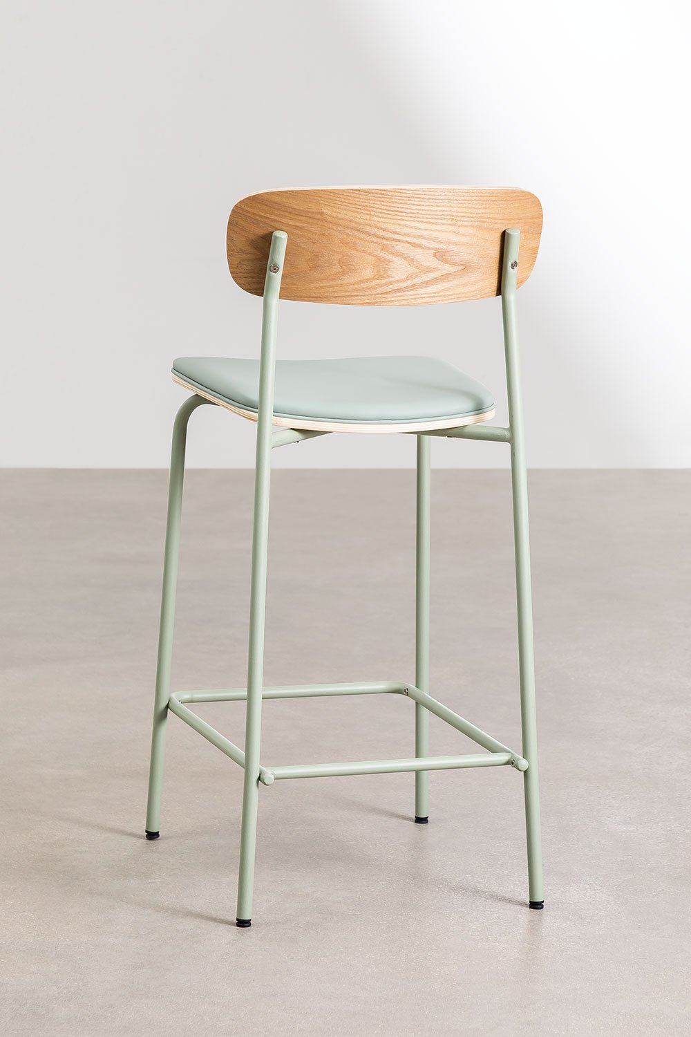 Wilpier 65cm stackable high stool in iron and wood - SKLUM