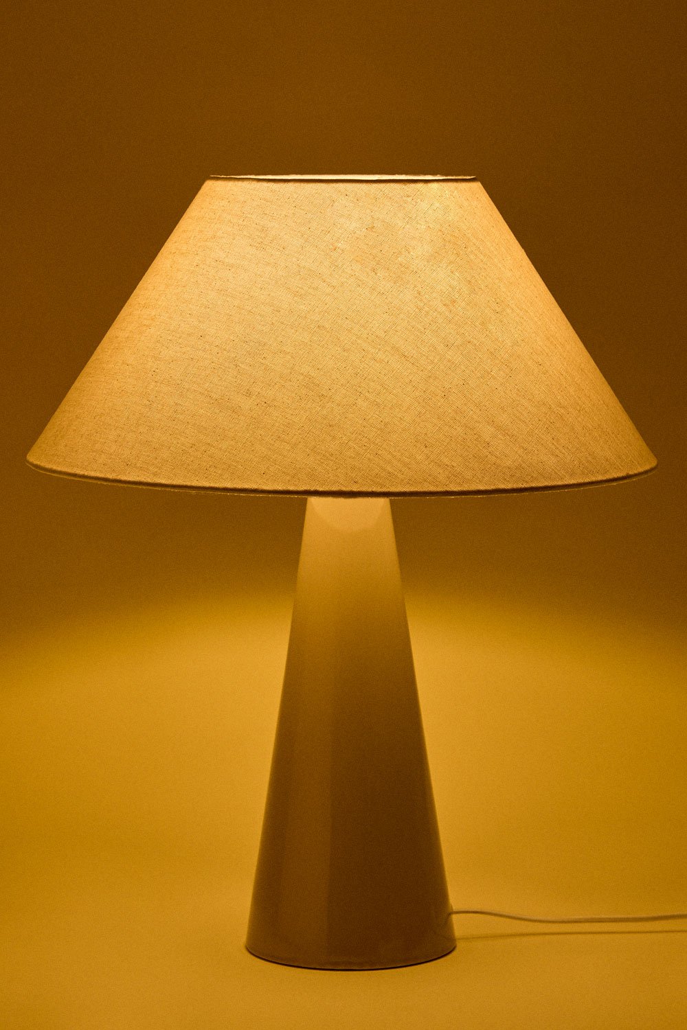 Jevora 60cm ceramic and linen table lamp - SKLUM