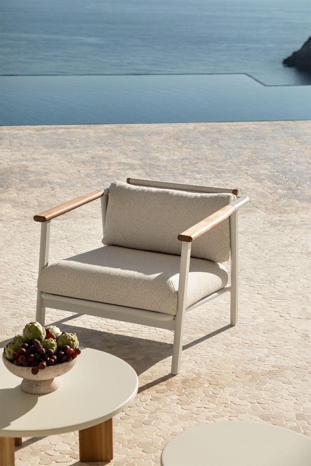 Yervin garden armchair in aluminium and bouclé fabric - SKLUM