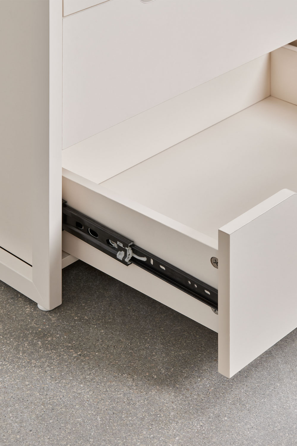 Velunis 3-piece open modular iron wardrobe - SKLUM