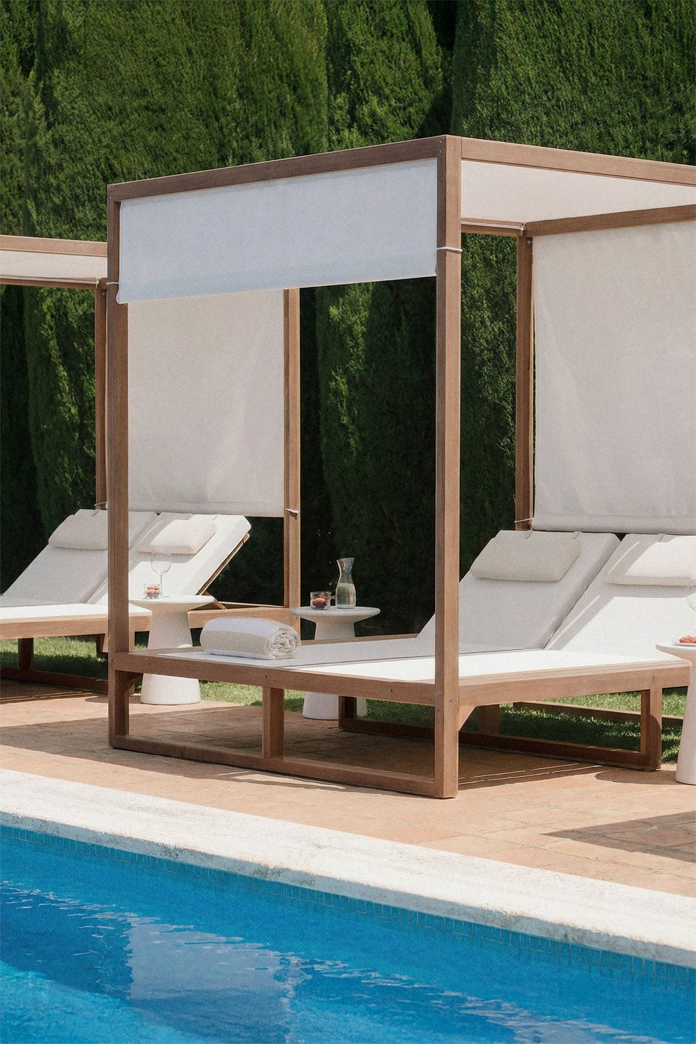 Reclining Balinese Bed in Eucalyptus Wood Dune - SKLUM