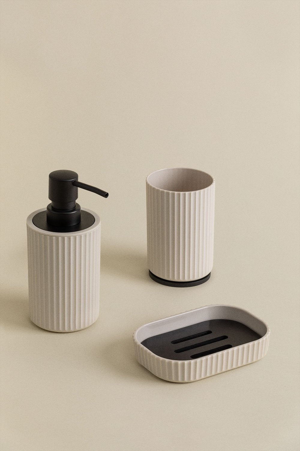 Set da bagno Ozene in ABS e bambù - SKLUM