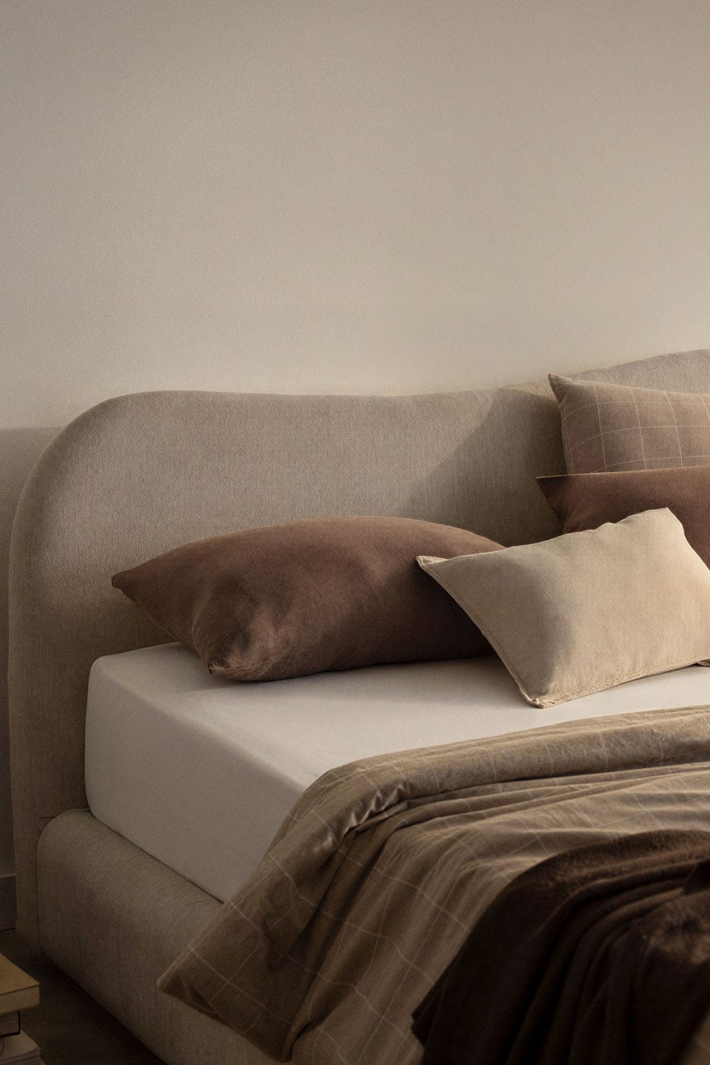 Letto con contenitore imbottito Winselet - SKLUM
