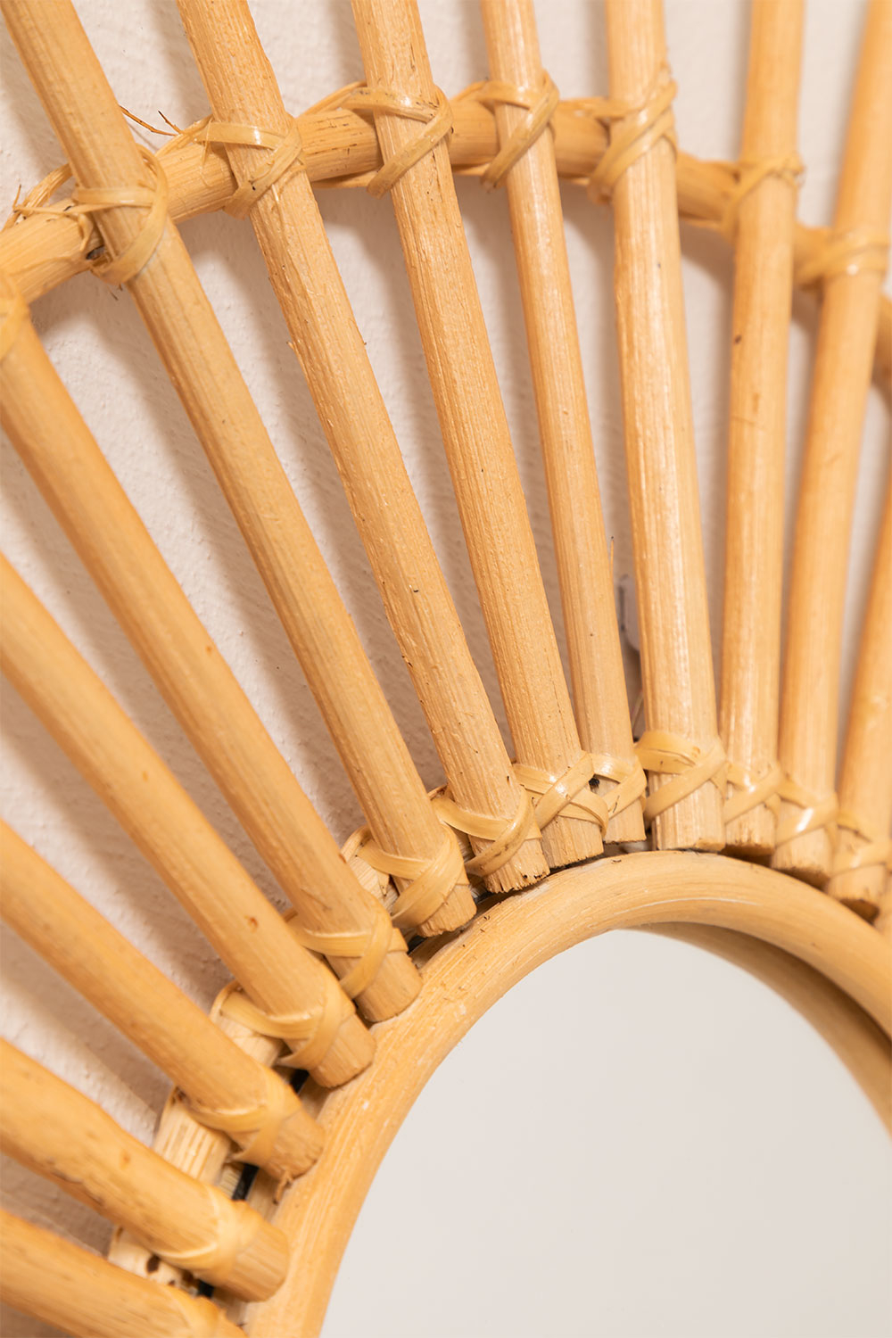 Ronde wandspiegel Ø60 cm in rotan Beku - SKLUM