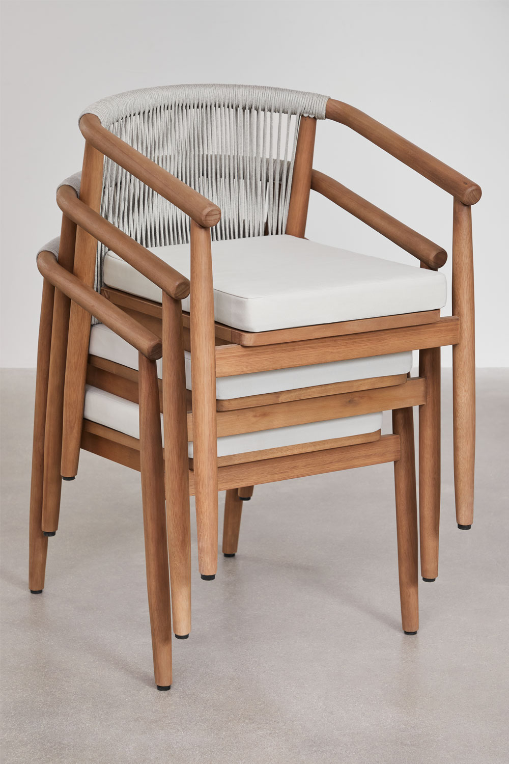 Pacote de 4 cadeiras de jantar com braços em madeira de eucalipto ...