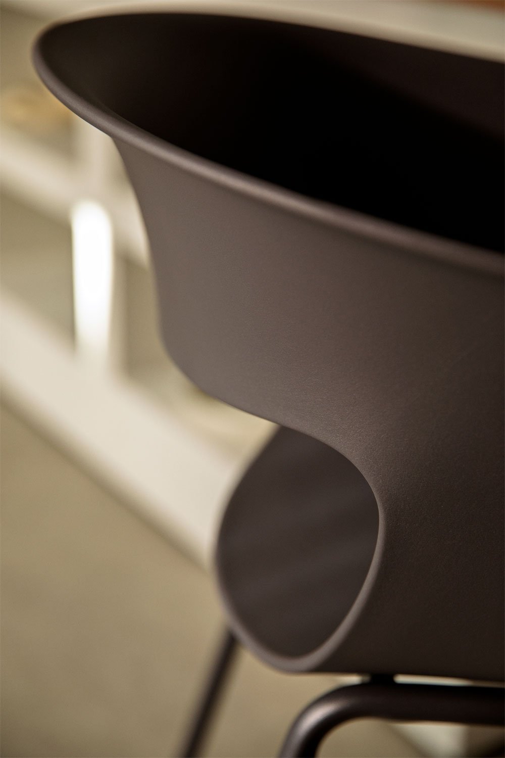 Pacote de 4 bancos altos em polipropileno e ferro Alanys - SKLUM