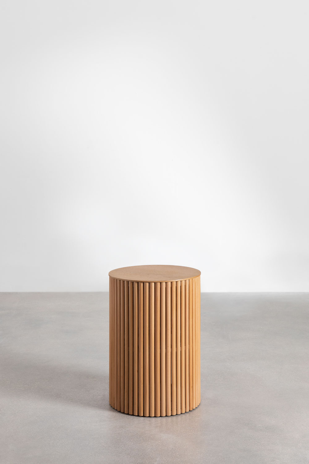 Round dining table in MDF and wood (Ø120 cm) Mieren - SKLUM