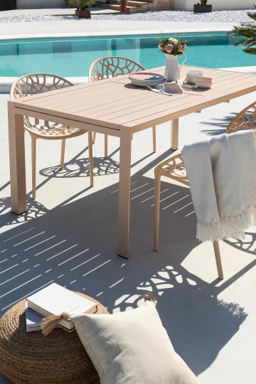 Extendable Tables - SKLUM