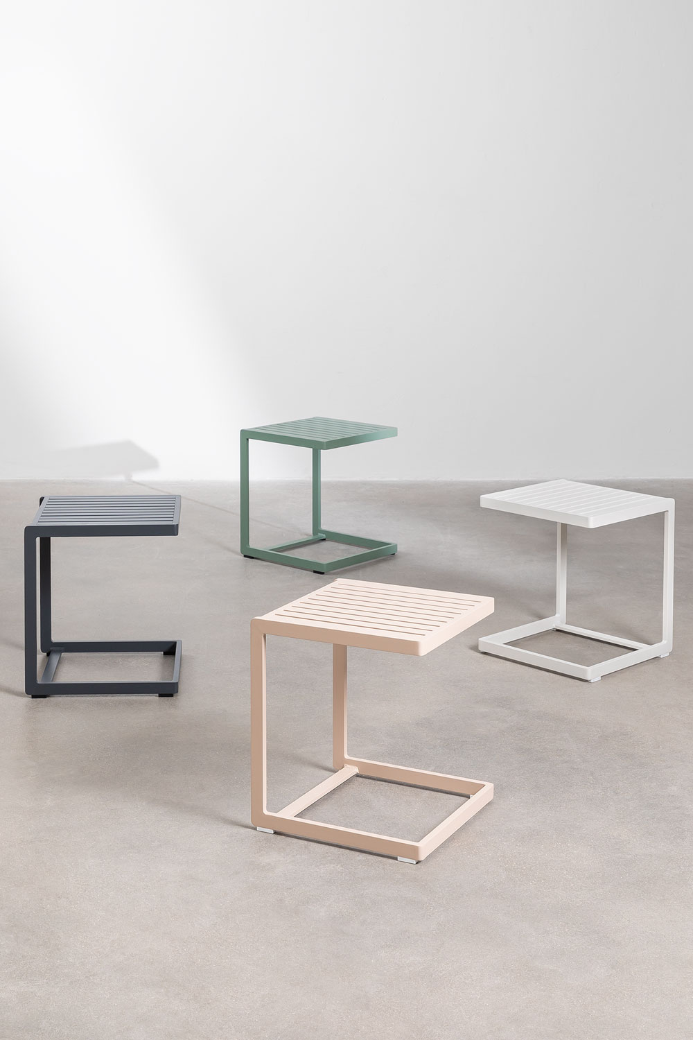 Auxiliary Table for Garden Dulem - SKLUM