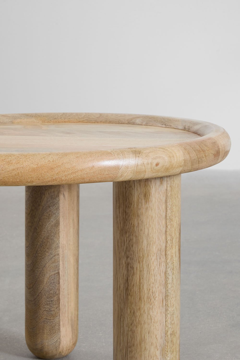 Round side table in Obiora mango wood - SKLUM