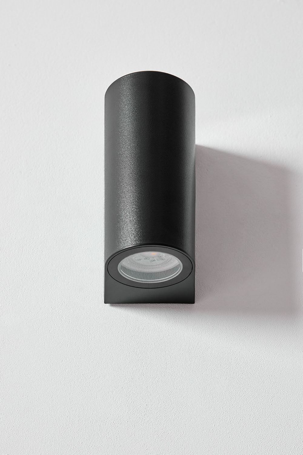 Outdoor wall light with 2 Xilven light points - SKLUM