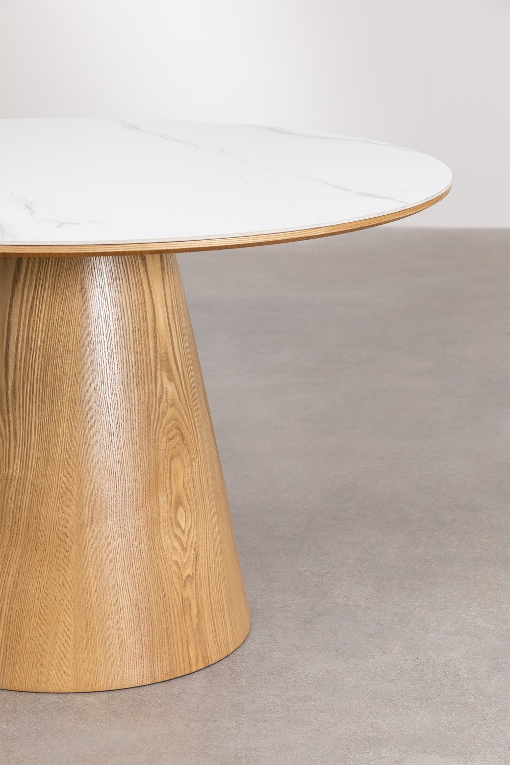 Aura round wooden dining table - SKLUM