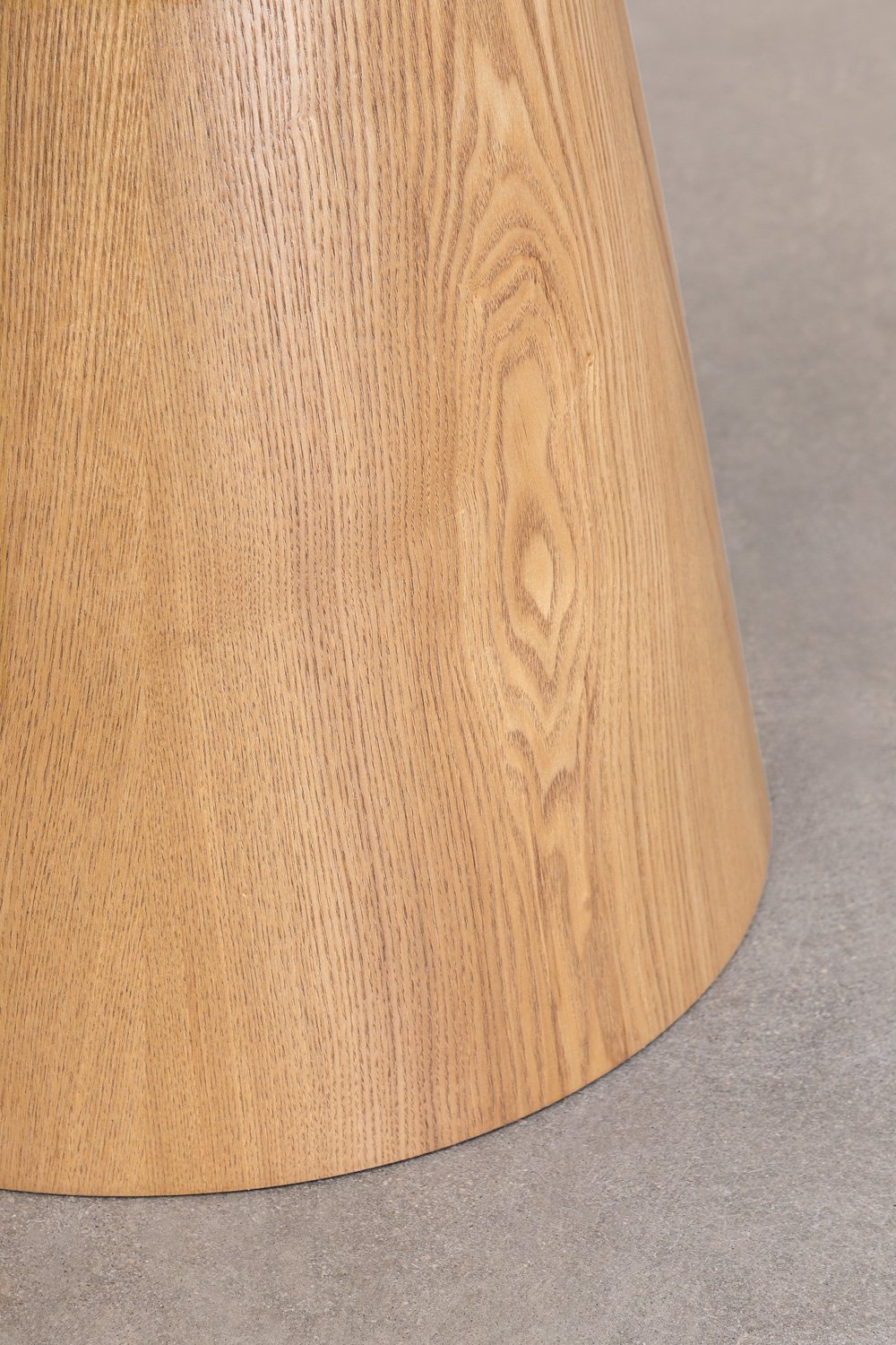 Aura round wooden dining table - SKLUM