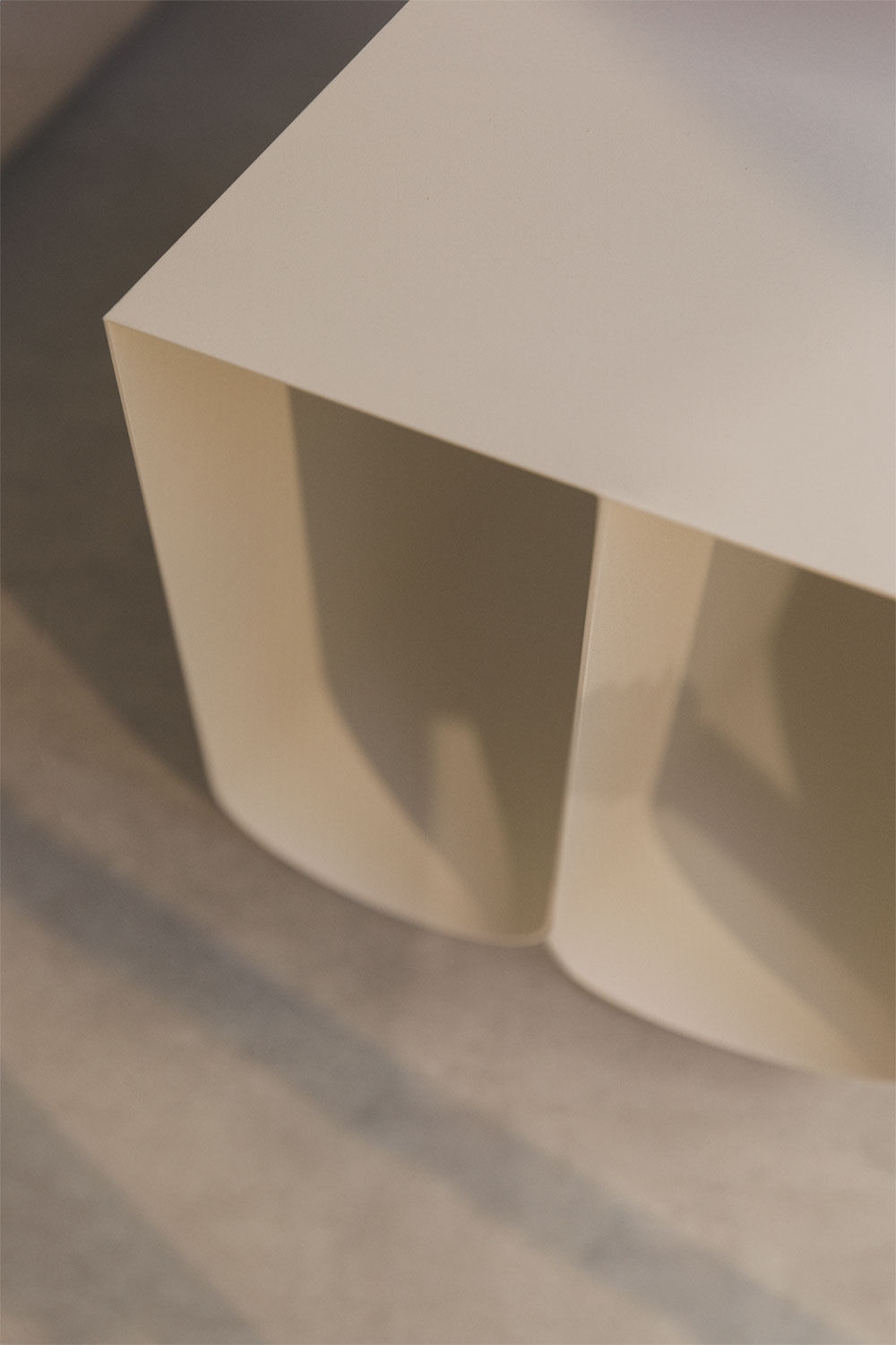 Square side table 40x40 cm in Olavi steel - SKLUM