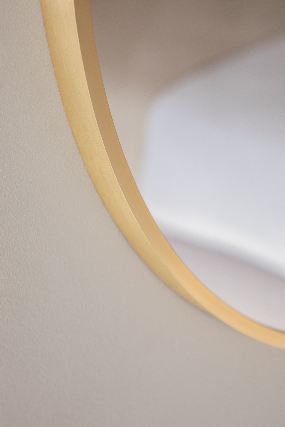 Oval aluminum wall mirror 60x90 cm Draves - SKLUM