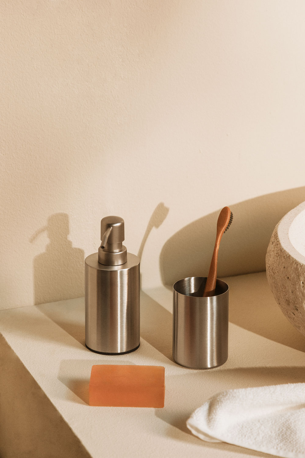 Valdio Stainless Steel Bathroom Set - SKLUM