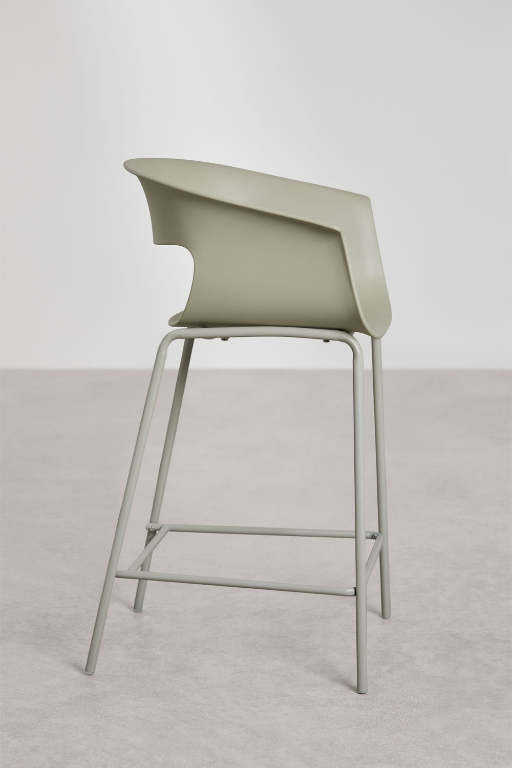 Alanys high garden stool in polypropylene and iron - SKLUM