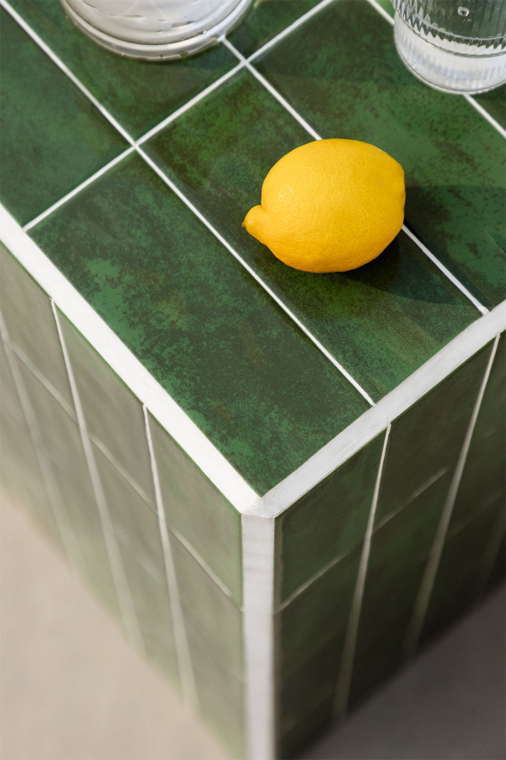 Square garden side table 30x30 cm in cement and Bongani tiles - SKLUM