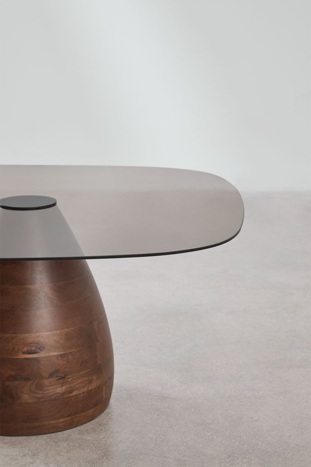 Square 80x80 cm tempered glass coffee table Mariana - SKLUM
