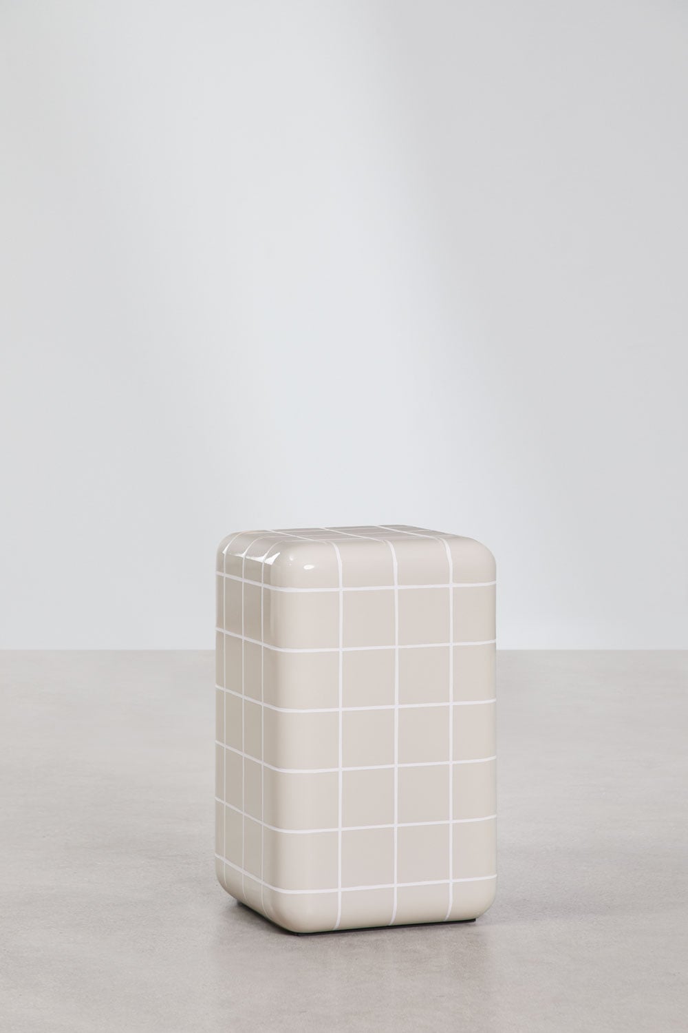 Square 30x30 cm bedside table in cement tile look Eleonor - SKLUM