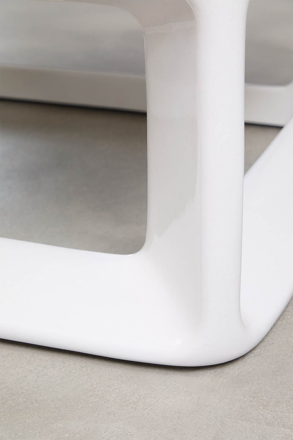 Lilou square coffee table 80x80 cm in cement and fiberglass - SKLUM