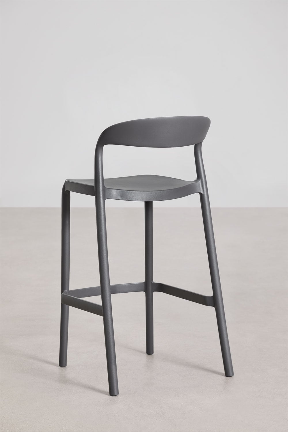 Stackable high garden stool in polypropylene Brenza - SKLUM