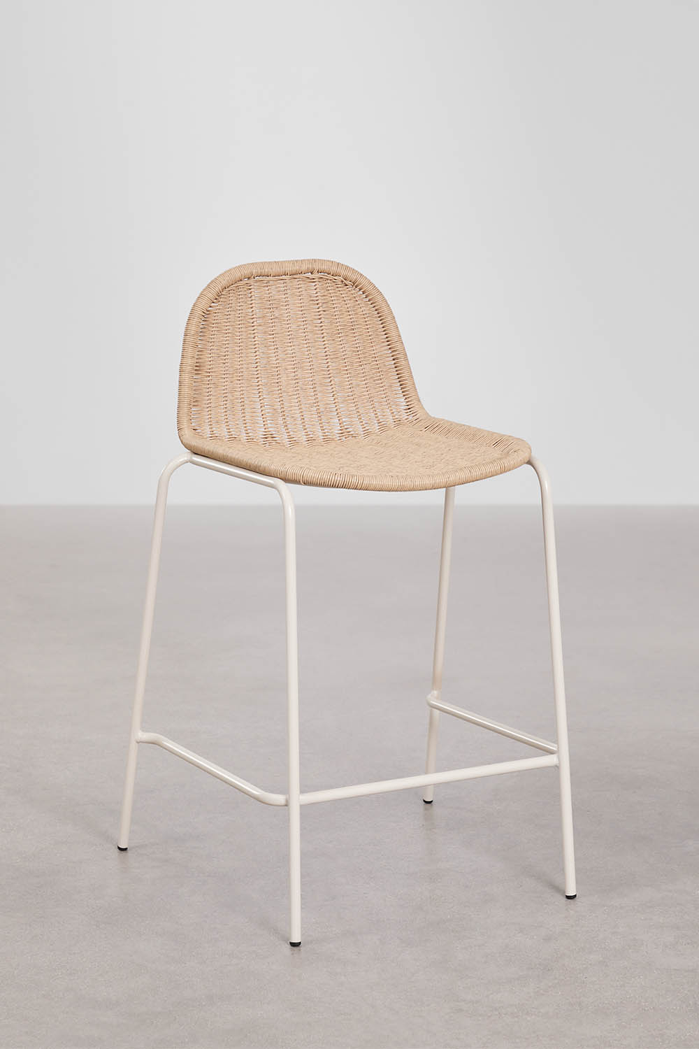 Stackable high stool in synthetic rattan Reiven - SKLUM